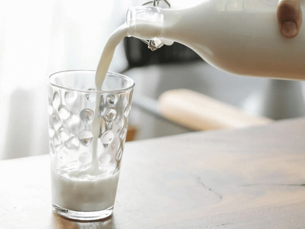 The Best & Worst Milk Choices for Acid Reflux Sufferers – Well & Good
